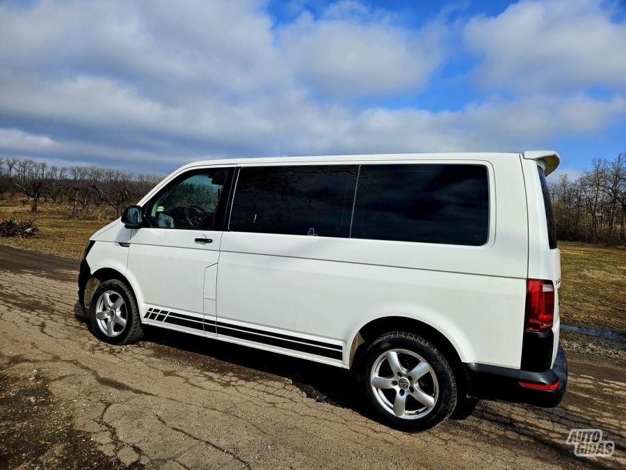 Balts Volkswagen Transporter 2018 Kaišiadorys, ar dzinēja tilpumu 2.00 L un nobraukumu 220 tūkst. km par 12300 €, foto 4 vietnē AUTOMOTO.COM.LV