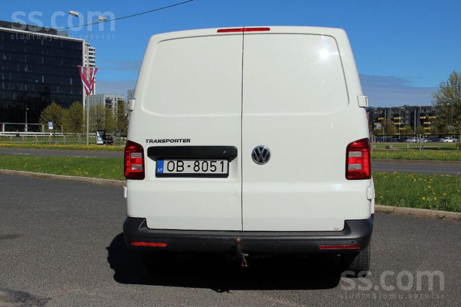 Balts Volkswagen Transporter 2018 Rīga, ar dzinēja tilpumu 2.00 L un nobraukumu 272 tūkst. km par 12200 €, foto 6 vietnē AUTOMOTO.COM.LV