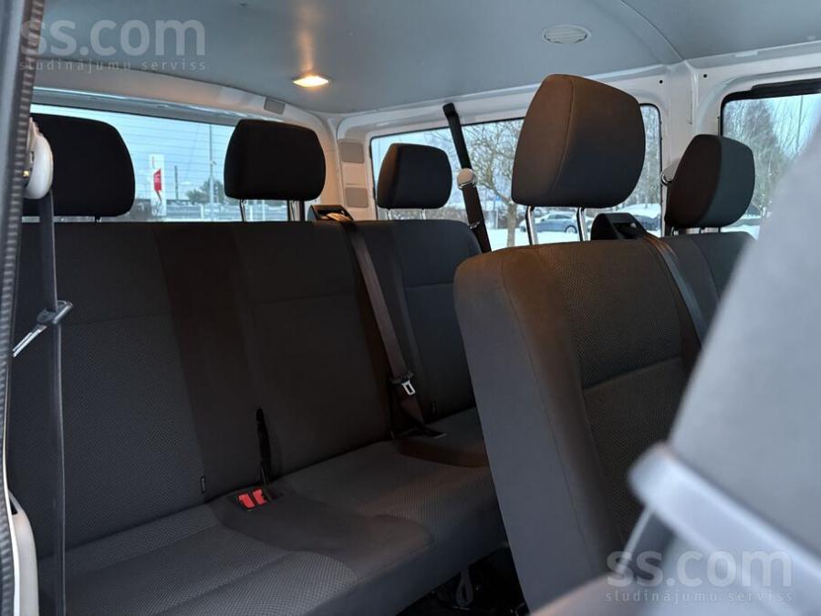 Balts Volkswagen Transporter 2019 Rīga, ar dzinēja tilpumu 2.00 L un nobraukumu 256 tūkst. km par 16500 €, foto 19 vietnē AUTOMOTO.COM.LV