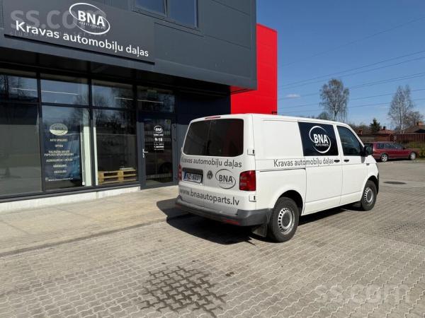Balts Volkswagen Transporter 2019 Rīga, ar dzinēja tilpumu 2.00 L un nobraukumu 213 tūkst. km par 13900 €, foto 5 vietnē AUTOMOTO.COM.LV