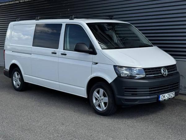 White Volkswagen Transporter 2019 in Riga, with an engine capacity of 2.00 L and mileage of 320 thousand km for 13900 €, photo 7 on AUTOMOTO.COM.LV