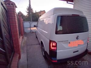 White Volkswagen Transporter 2019 in Riga, with an engine capacity of 2.00 L and mileage of 198 thousand km for 11999 €, photo 5 on AUTOMOTO.COM.LV