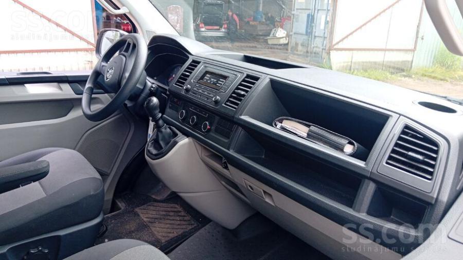 White Volkswagen Transporter 2019 in Riga, with an engine capacity of 2.00 L and mileage of 198 thousand km for 11999 €, photo 12 on AUTOMOTO.COM.LV