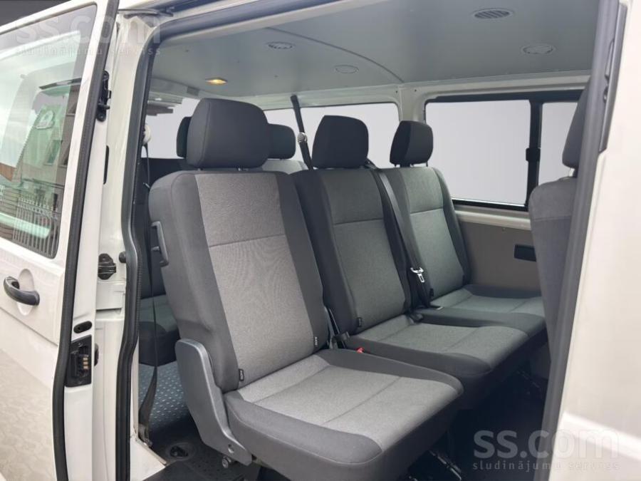 White Volkswagen Transporter 2019 in Riga, with an engine capacity of 2.00 L and mileage of 259 thousand km for 15450 €, photo 8 on AUTOMOTO.COM.LV