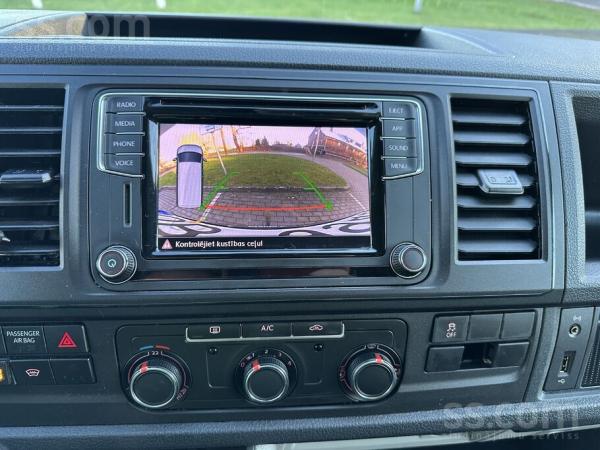 Balts Volkswagen Transporter 2019 Rīga, ar dzinēja tilpumu 2.00 L un nobraukumu 219 tūkst. km par 13600 €, foto 6 vietnē AUTOMOTO.COM.LV