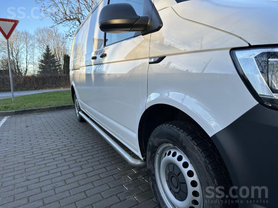 Balts Volkswagen Transporter 2019 Rīga, ar dzinēja tilpumu 2.00 L un nobraukumu 219 tūkst. km par 13600 €, foto 9 vietnē AUTOMOTO.COM.LV