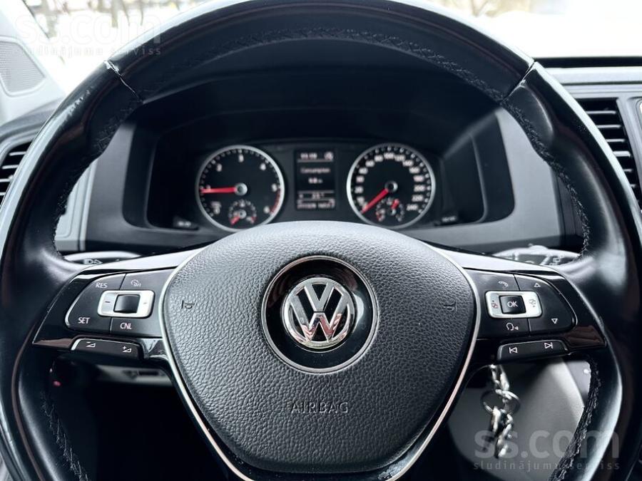 Balts Volkswagen Transporter 2019 Rīga, ar dzinēja tilpumu 2.00 L un nobraukumu 219 tūkst. km par 13600 €, foto 21 vietnē AUTOMOTO.COM.LV