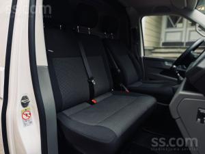 White Volkswagen Transporter 2020 in Cesis, with an engine capacity of 2.00 L and mileage of 0 thousand km for 17850 €, photo 15 on AUTOMOTO.COM.LV