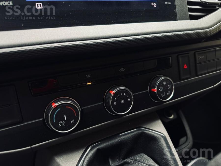 White Volkswagen Transporter 2020 in Cesis, with an engine capacity of 2.00 L and mileage of 0 thousand km for 17850 €, photo 20 on AUTOMOTO.COM.LV