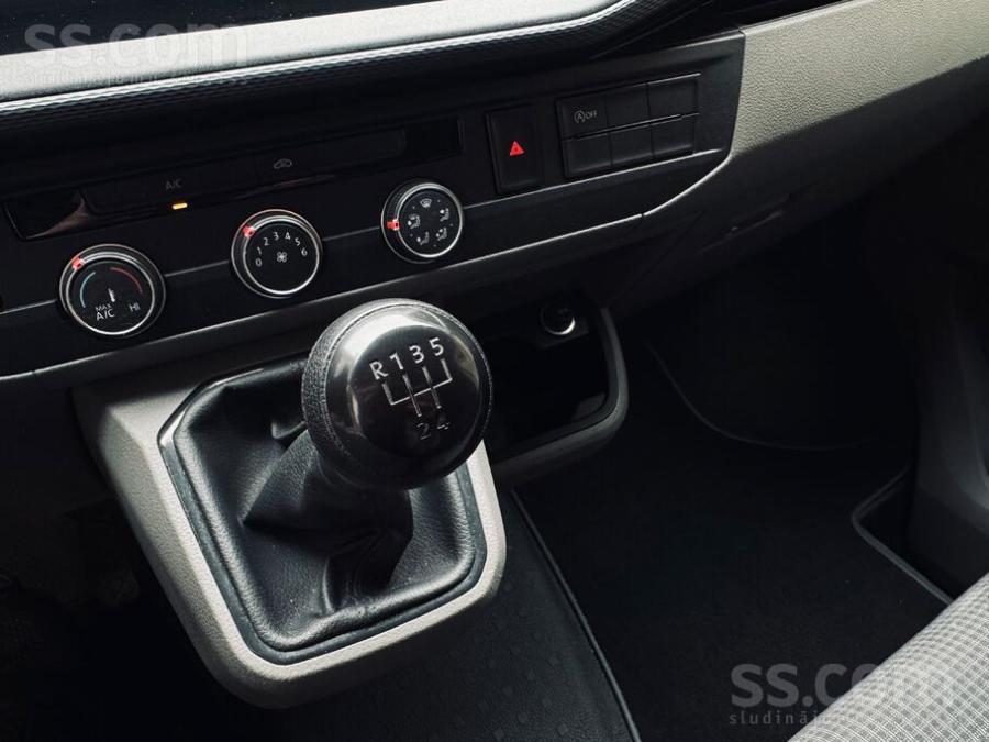 White Volkswagen Transporter 2020 in Cesis, with an engine capacity of 2.00 L and mileage of 0 thousand km for 17850 €, photo 21 on AUTOMOTO.COM.LV