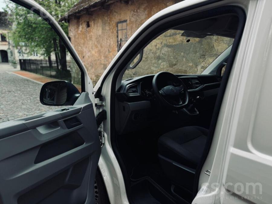 White Volkswagen Transporter 2020 in Cesis, with an engine capacity of 2.00 L and mileage of 0 thousand km for 17850 €, photo 23 on AUTOMOTO.COM.LV