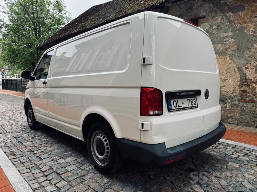 White Volkswagen Transporter 2020 in Cesis, with an engine capacity of 2.00 L and mileage of 0 thousand km for 17850 €, photo 31 on AUTOMOTO.COM.LV