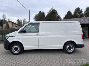 White Volkswagen Transporter 2020 in Cesis, with an engine capacity of 2.00 L and mileage of 219 thousand km for 15750 €, photo 5 on AUTOMOTO.COM.LV