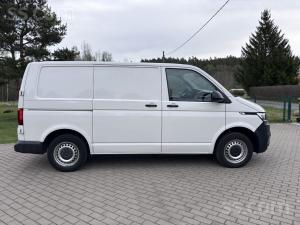 White Volkswagen Transporter 2020 in Cesis, with an engine capacity of 2.00 L and mileage of 219 thousand km for 15750 €, photo 8 on AUTOMOTO.COM.LV