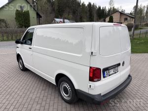 White Volkswagen Transporter 2020 in Cesis, with an engine capacity of 2.00 L and mileage of 219 thousand km for 15750 €, photo 21 on AUTOMOTO.COM.LV