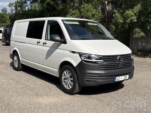 White Volkswagen Transporter 2021 in Riga, with an engine capacity of 2.00 L and mileage of 220 thousand km for 20900 €, photo 8 on AUTOMOTO.COM.LV
