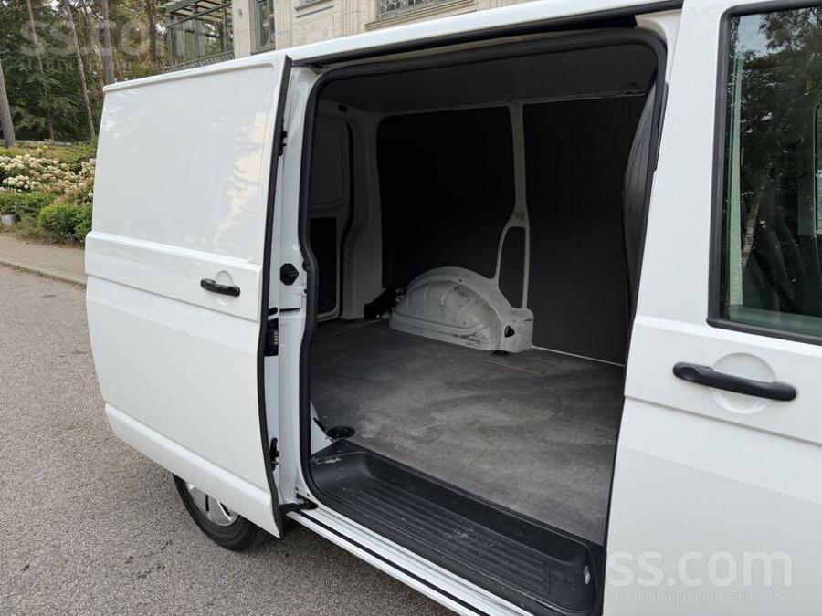 Balts Volkswagen Transporter 2021 Bauska, ar dzinēja tilpumu 2.00 L un nobraukumu 197 tūkst. km par 15990 €, foto 10 vietnē AUTOMOTO.COM.LV