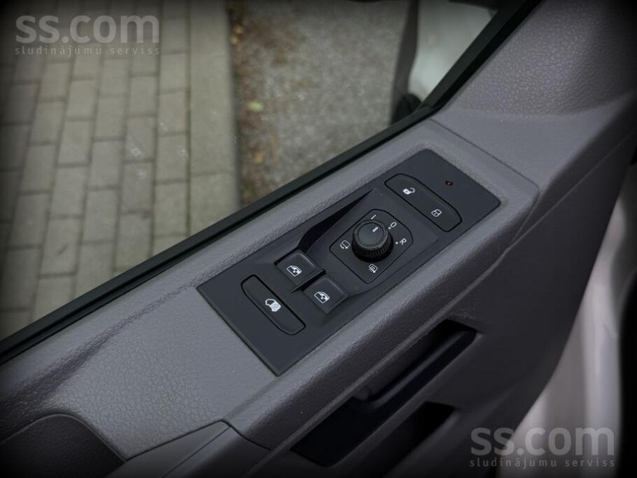 Balts Volkswagen Transporter 2021 Bauska, ar dzinēja tilpumu 2.00 L un nobraukumu 197 tūkst. km par 15990 €, foto 14 vietnē AUTOMOTO.COM.LV