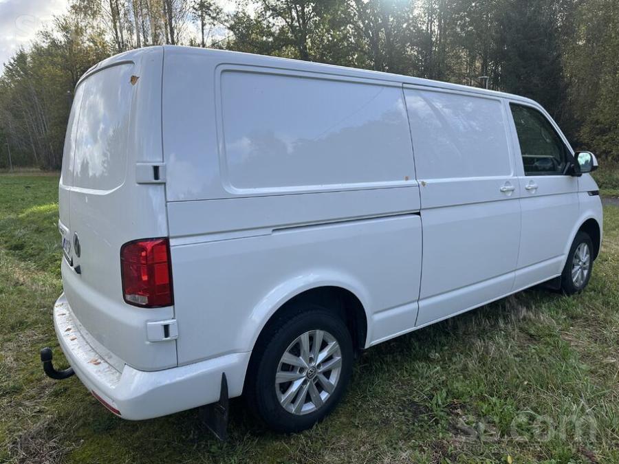 Balts Volkswagen Transporter 2021 Tallina, ar dzinēja tilpumu 2.00 L un nobraukumu 148 tūkst. km par 25800 €, foto 31 vietnē AUTOMOTO.COM.LV