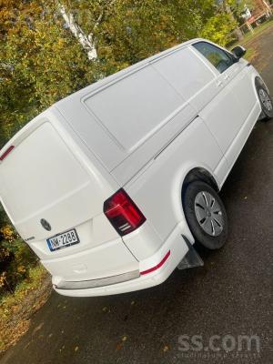 Balts Volkswagen Transporter 2023 Rīga, ar dzinēja tilpumu 2.00 L un nobraukumu 135 tūkst. km par 25500 €, foto 8 vietnē AUTOMOTO.COM.LV