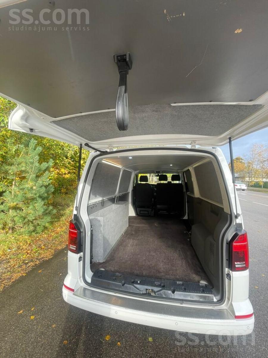 Balts Volkswagen Transporter 2023 Rīga, ar dzinēja tilpumu 2.00 L un nobraukumu 135 tūkst. km par 25500 €, foto 9 vietnē AUTOMOTO.COM.LV