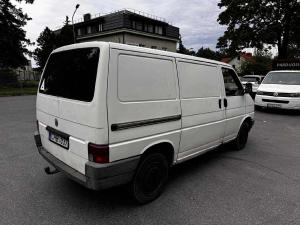 White Volkswagen Transporter 1994 in Vilnius, with an engine capacity of 1.90 L and mileage of 451 thousand km for 1050 €, photo 7 on AUTOMOTO.COM.LV