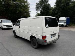 White Volkswagen Transporter 1994 in Vilnius, with an engine capacity of 1.90 L and mileage of 451 thousand km for 1050 €, photo 25 on AUTOMOTO.COM.LV