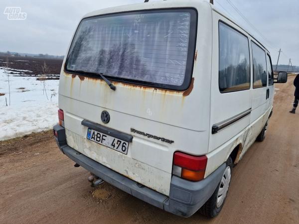 Balts Volkswagen Transporter 1995 Tauragė, ar dzinēja tilpumu 2.40 L un nobraukumu 4 tūkst. km par 800 €, foto 6 vietnē AUTOMOTO.COM.LV