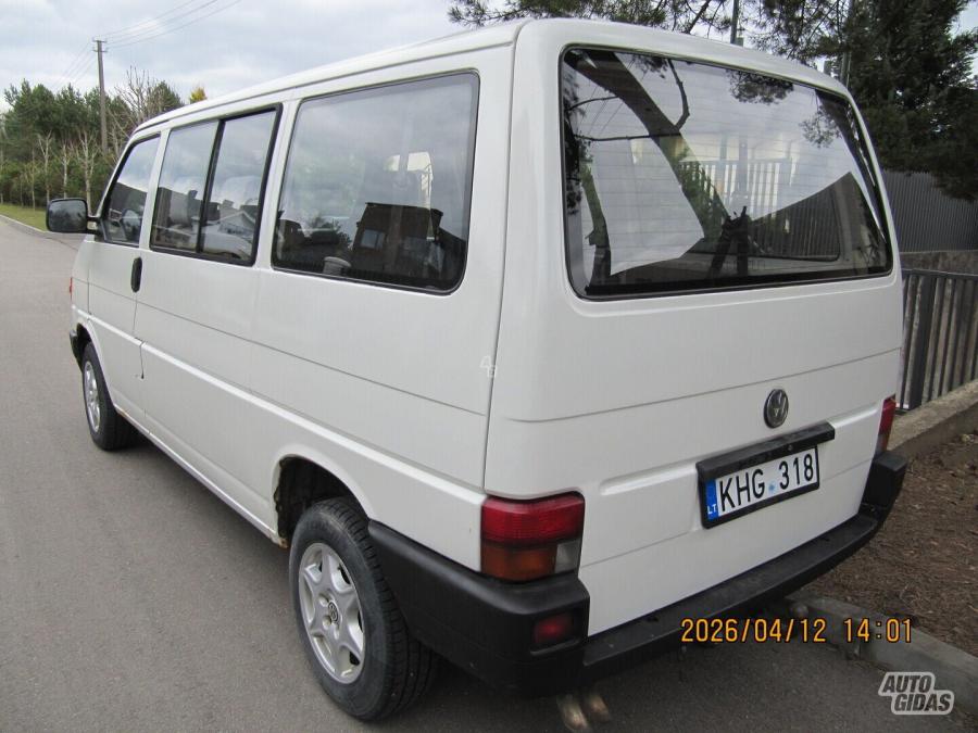 White Volkswagen Transporter 1995 in Vilnius, with an engine capacity of 2.50 L and mileage of 300 thousand km for 2450 €, photo 6 on AUTOMOTO.COM.LV