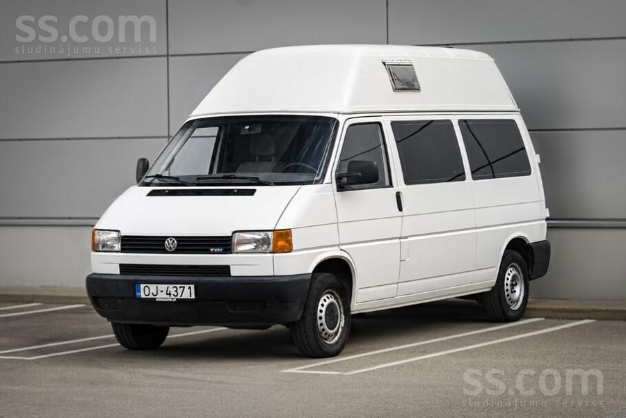 White Volkswagen Transporter 1998 in Riga, with an engine capacity of 2.50 L and mileage of 379 thousand km for 5750 €, photo 1 on AUTOMOTO.COM.LV