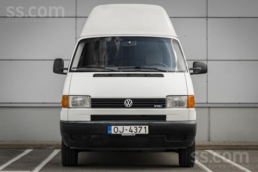 White Volkswagen Transporter 1998 in Riga, with an engine capacity of 2.50 L and mileage of 379 thousand km for 5750 €, photo 3 on AUTOMOTO.COM.LV