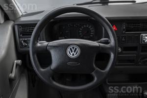 White Volkswagen Transporter 1998 in Riga, with an engine capacity of 2.50 L and mileage of 379 thousand km for 5750 €, photo 15 on AUTOMOTO.COM.LV