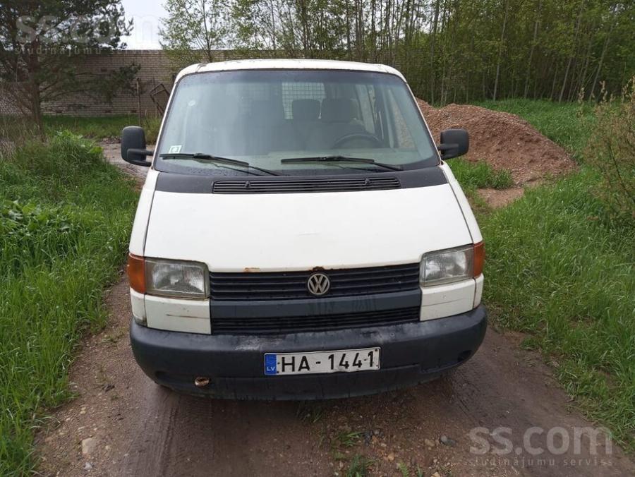 Balts Volkswagen Transporter 2000 Rēzekne, ar dzinēja tilpumu 2.50 L un nobraukumu 394 tūkst. km par 1800 €, foto 2 vietnē AUTOMOTO.COM.LV