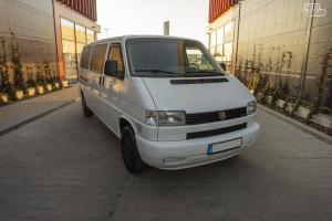 White Volkswagen Transporter 2001 in Klaipeda, with an engine capacity of 2.50 L and mileage of 577 thousand km for 2500 €, photo 3 on AUTOMOTO.COM.LV