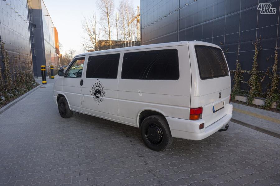 White Volkswagen Transporter 2001 in Klaipeda, with an engine capacity of 2.50 L and mileage of 577 thousand km for 2500 €, photo 6 on AUTOMOTO.COM.LV