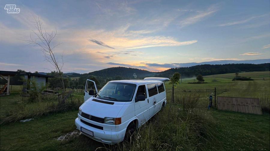 White Volkswagen Transporter 2001 in Klaipeda, with an engine capacity of 2.50 L and mileage of 577 thousand km for 2500 €, photo 10 on AUTOMOTO.COM.LV