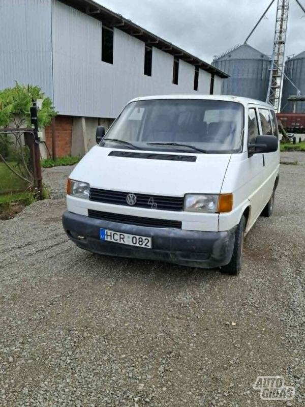 Balts Volkswagen Transporter 2001 Pakruojis, ar dzinēja tilpumu 1.90 L un nobraukumu 352 tūkst. km par 1500 €, foto 1 vietnē AUTOMOTO.COM.LV
