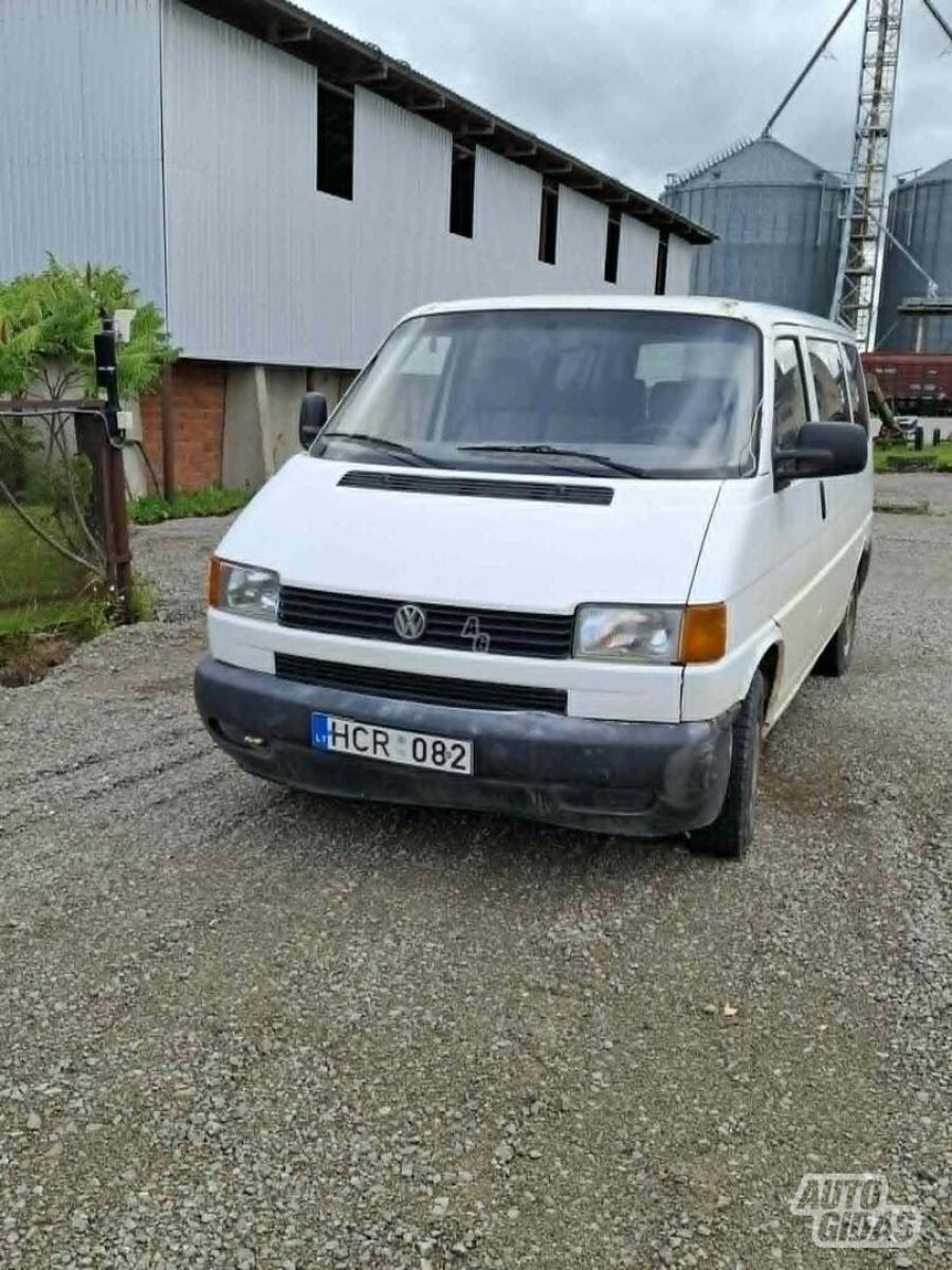 White Volkswagen Transporter 2001 in Pakruojis, with an engine capacity of 1.90 L and mileage of 352 thousand km for 1500 €, photo 1 on AUTOMOTO.COM.LV