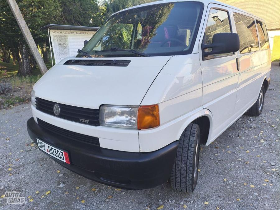 White Volkswagen Transporter 2003 in Joniskis, with an engine capacity of 2.50 L and mileage of 310 thousand km for 3998 €, photo 1 on AUTOMOTO.COM.LV