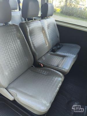 White Volkswagen Transporter 2003 in Joniskis, with an engine capacity of 2.50 L and mileage of 310 thousand km for 3998 €, photo 9 on AUTOMOTO.COM.LV