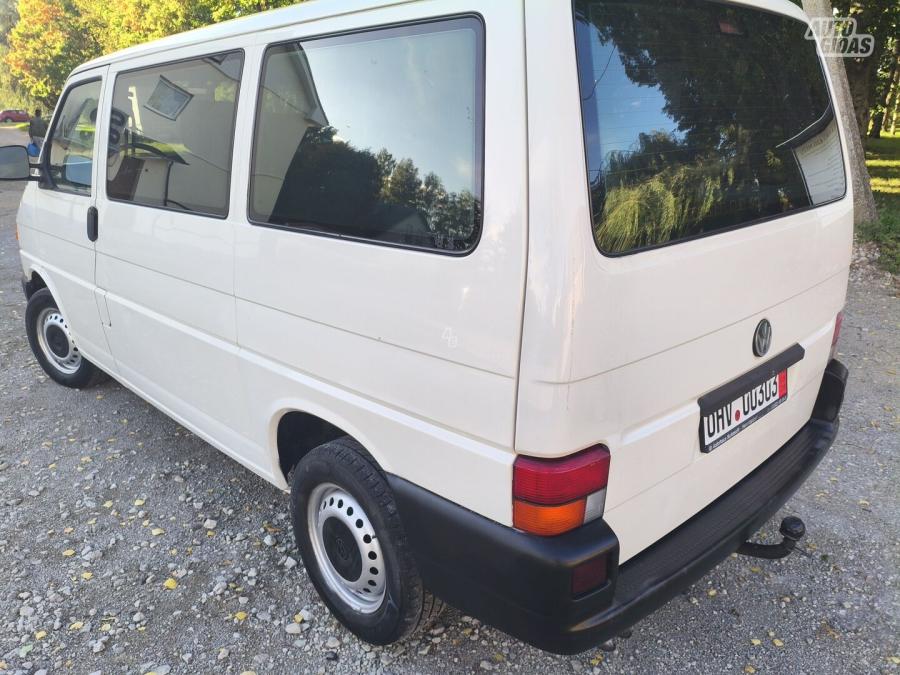 White Volkswagen Transporter 2003 in Joniskis, with an engine capacity of 2.50 L and mileage of 310 thousand km for 3998 €, photo 13 on AUTOMOTO.COM.LV