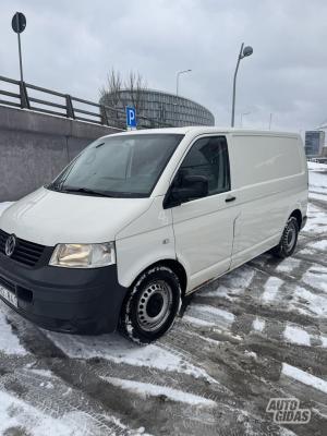 Balts Volkswagen Transporter 2005 Viļņa, ar dzinēja tilpumu 1.90 L un nobraukumu 406 tūkst. km par 2200 €, foto  vietnē AUTOMOTO.COM.LV