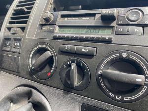 Balts Volkswagen Transporter 2006 Marijampole, ar dzinēja tilpumu 1.90 L un nobraukumu 333 tūkst. km par 3900 €, foto 8 vietnē AUTOMOTO.COM.LV