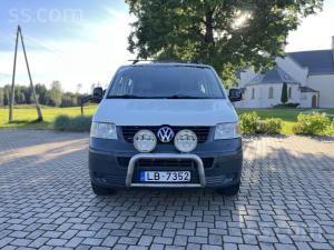 White Volkswagen Transporter 2006 in Cesis, with an engine capacity of 2.50 L and mileage of 361 thousand km for 3950 €, photo 6 on AUTOMOTO.COM.LV