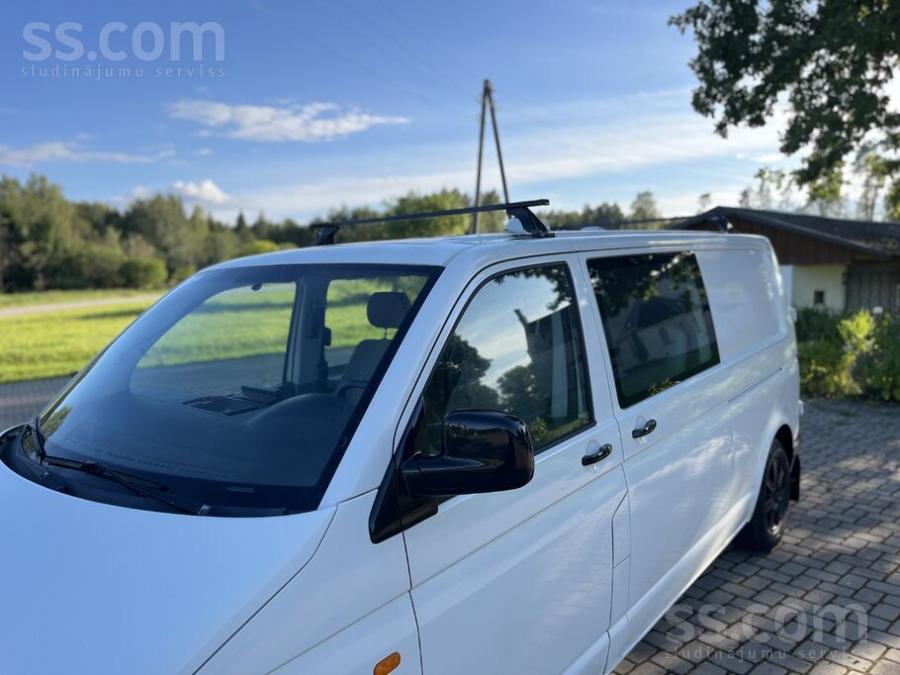 White Volkswagen Transporter 2006 in Cesis, with an engine capacity of 2.50 L and mileage of 361 thousand km for 3950 €, photo 12 on AUTOMOTO.COM.LV