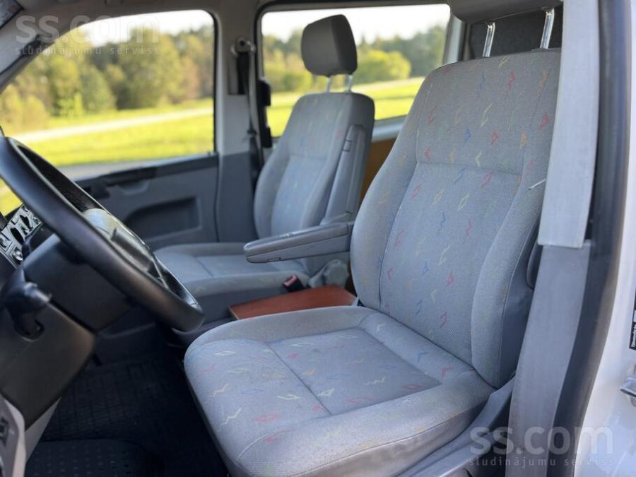 White Volkswagen Transporter 2006 in Cesis, with an engine capacity of 2.50 L and mileage of 361 thousand km for 3950 €, photo 15 on AUTOMOTO.COM.LV