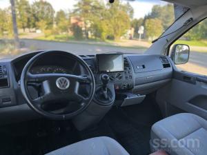 White Volkswagen Transporter 2006 in Cesis, with an engine capacity of 2.50 L and mileage of 361 thousand km for 3950 €, photo 16 on AUTOMOTO.COM.LV