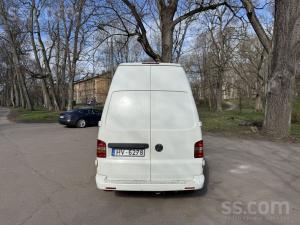 Белый Фольксваген Transporter 2008 в Рига, объемом двигателя 2.50 л и пробегом 479 тыс. км за 3750 €, фото 4 на AUTOMOTO.COM.LV