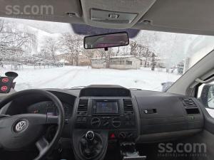 White Volkswagen Transporter 2009 in Riga, with an engine capacity of 2.50 L and mileage of 404 thousand km for 3388 €, photo 12 on AUTOMOTO.COM.LV