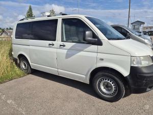 White Volkswagen Transporter 2009 in Utena, with an engine capacity of 2.50 L and mileage of 386 thousand km for 2200 €, photo  on AUTOMOTO.COM.LV
